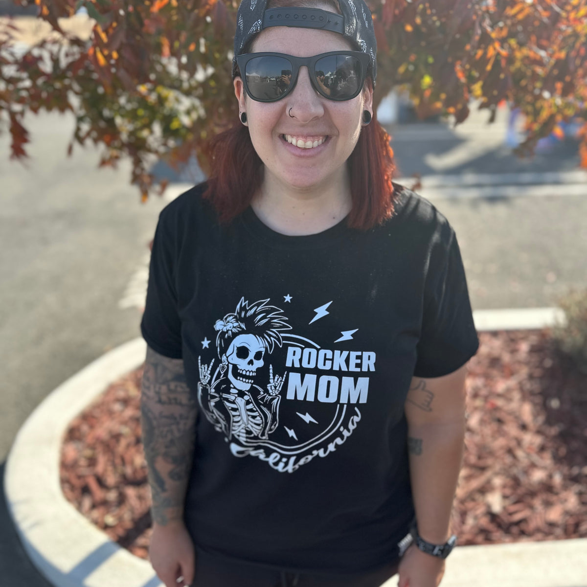 Rocker Mom California (Adult Oversized) – Little Rocker Clothing